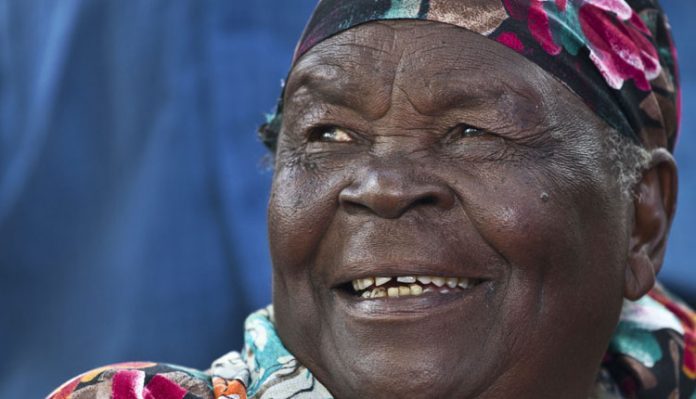 ఒబామా నాయిన‌మ్మ, సంఘ‌సేవ‌కురాలు మ‌మా సారా క‌న్నుమూత-Namasthe Telangana