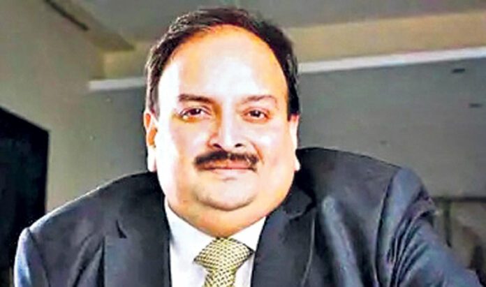 ప్రేయసితో షికారు.. చోక్సీని పట్టించింది!-Namasthe Telangana