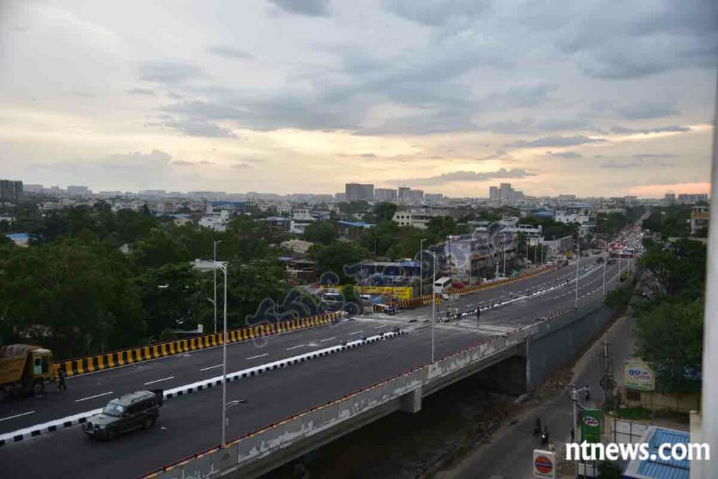 బాలాన‌గ‌ర్ ఫ్లైఓవ‌ర్ : సాయంకాలం.. సుంద‌ర దృశ్యం-Namasthe Telangana