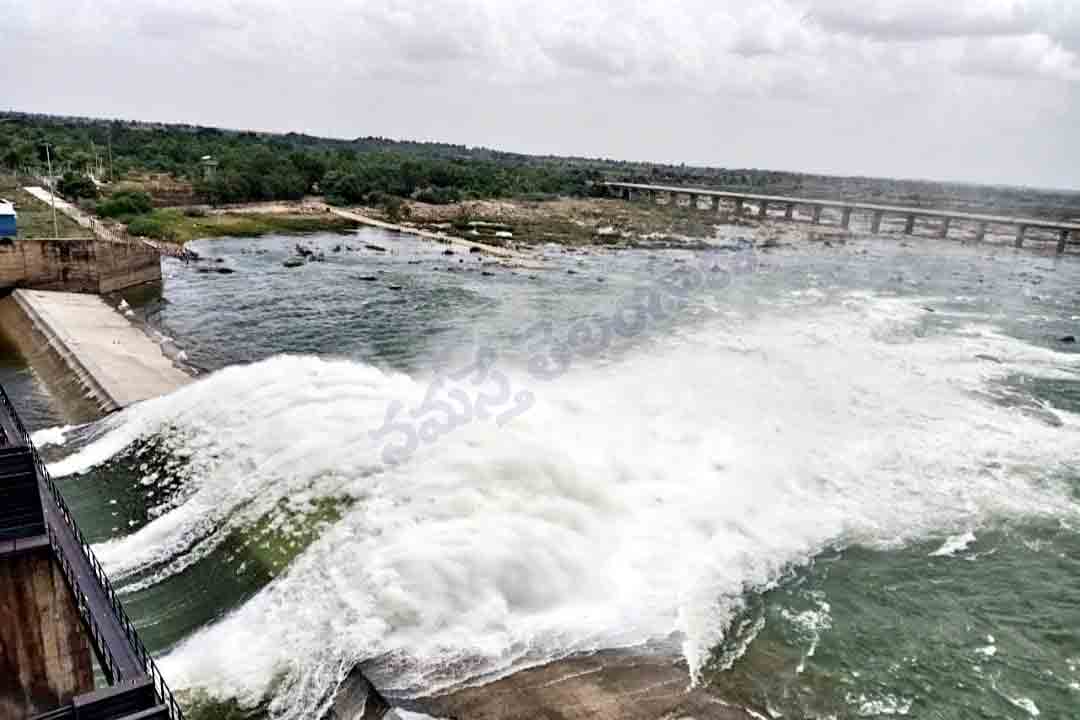 జూరాల‌కు భారీగా వ‌ర‌ద నీరు-Namasthe Telangana