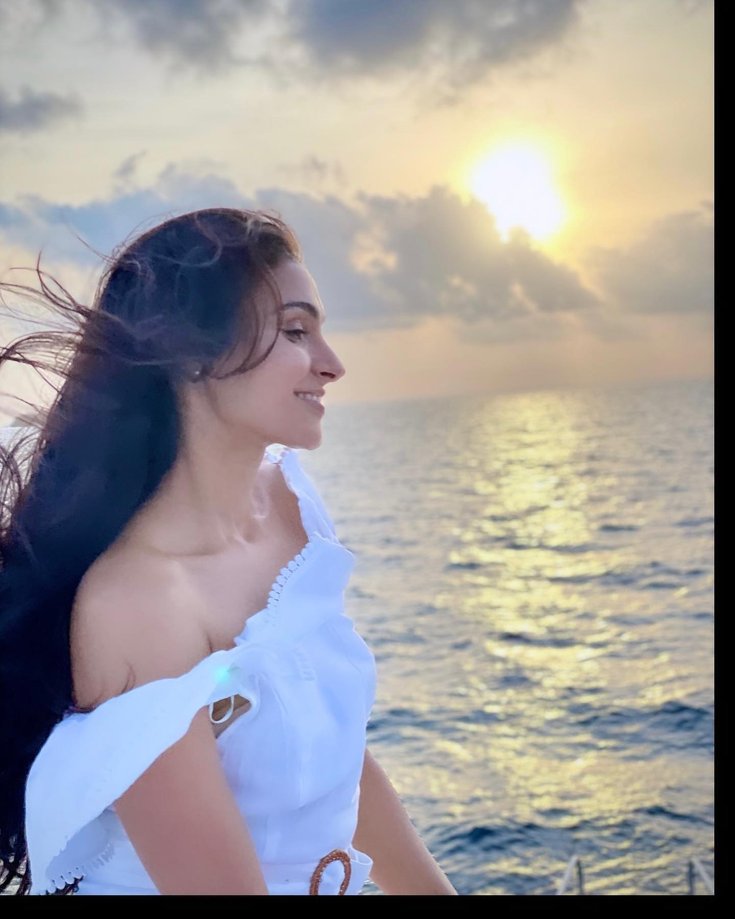 Andrea Jeremiah: బీచ్ ఫొటోలతో హీటెక్కిస్తున్న ఆండ్రియా-Namasthe Telangana