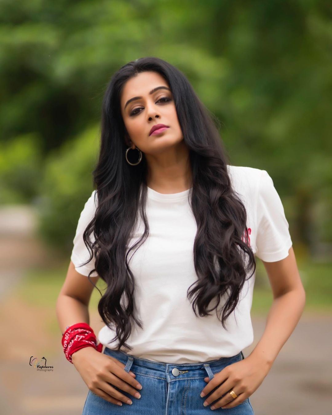 Priyamani | ప్రియమణి బ్యూటీఫుల్ పిక్స్..-Namasthe Telangana