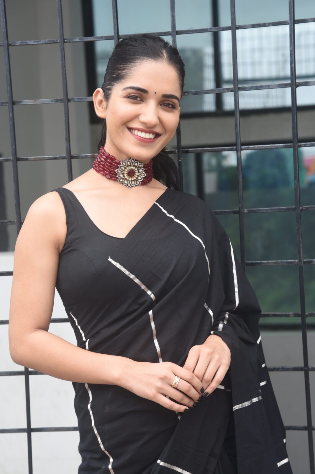 Ruhani Sharma | ఓర చూపుల రుహాని శర్మ-Namasthe Telangana