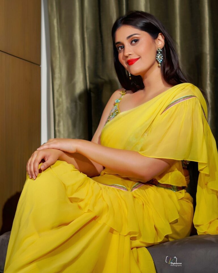 Surbhi Puranik | సురభి పురాణిక్ లేటెస్ట్ ఫొటోలు-Namasthe Telangana