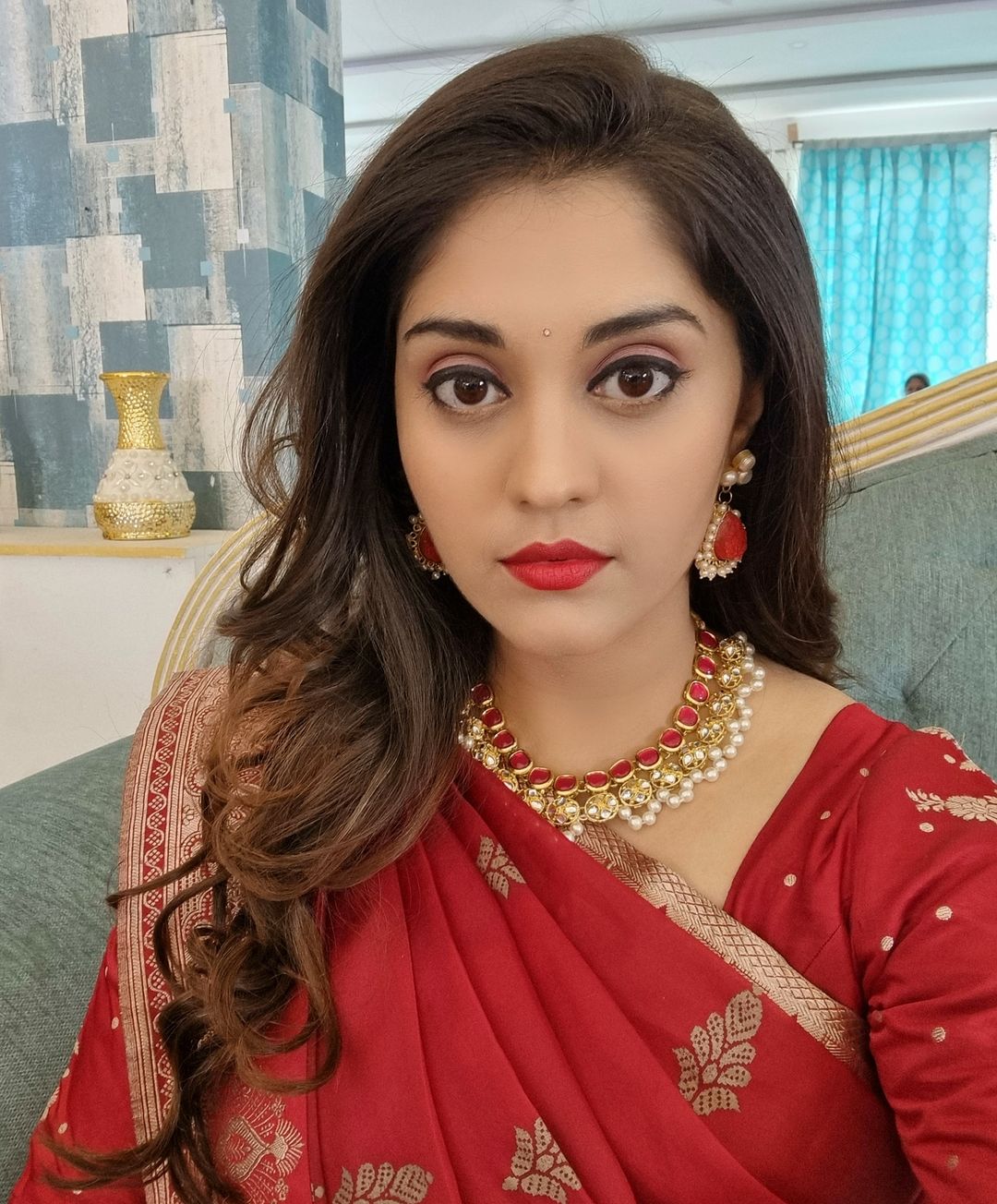 Surbhi Puranik | సురభి పురాణిక్ లేటెస్ట్ ఫొటోలు-Namasthe Telangana