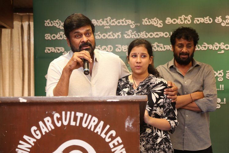 Actor Uttej Wife: నటుడు ఉత్తేజ్‌ భార్య సంస్మరణ సభకు హాజరైన సెలబ్రెటీలు ...