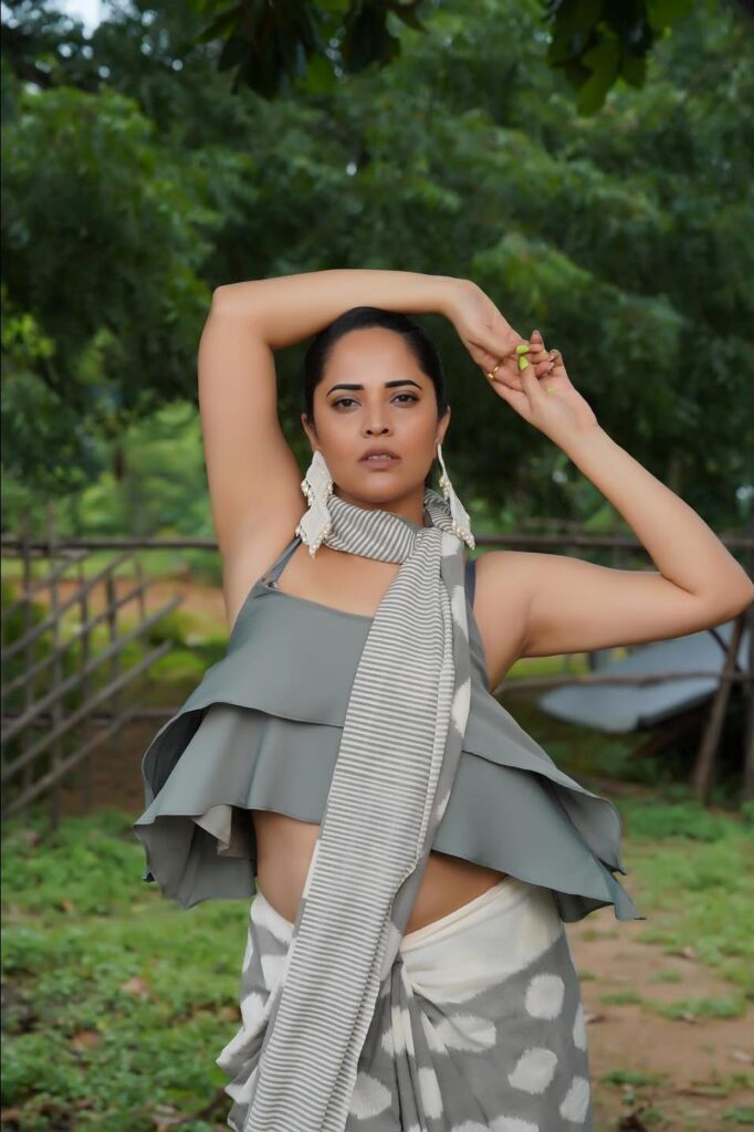 Anchor Anasuya: అనసూయ అందాలు అదరహో..!-Namasthe Telangana