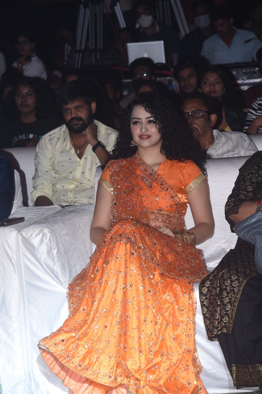 Apsara Rani: ఐటెం బాంబు అప్సర రాణి అందాలు-Namasthe Telangana