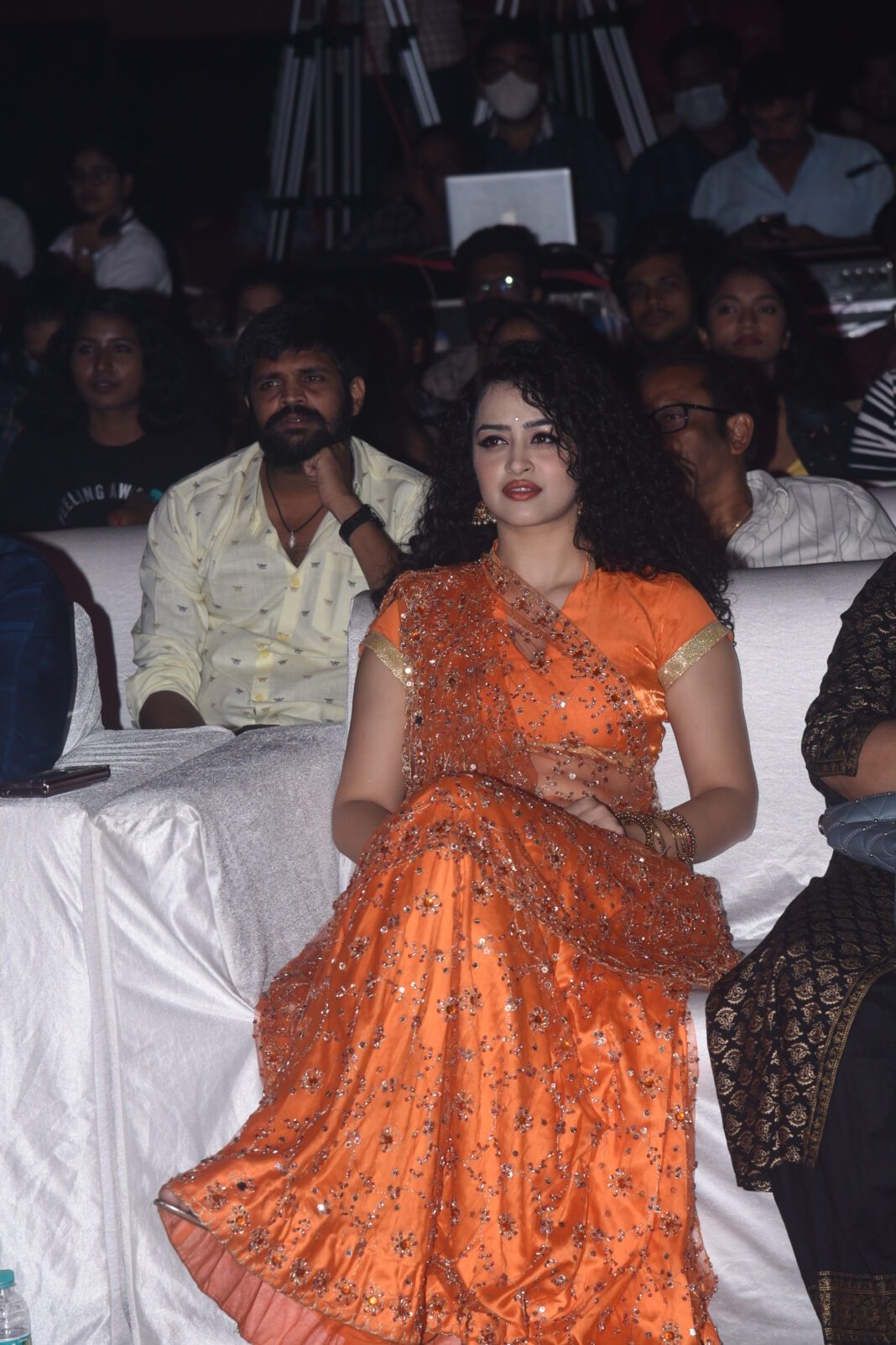 Apsara Rani: ఐటెం బాంబు అప్సర రాణి అందాలు-Namasthe Telangana