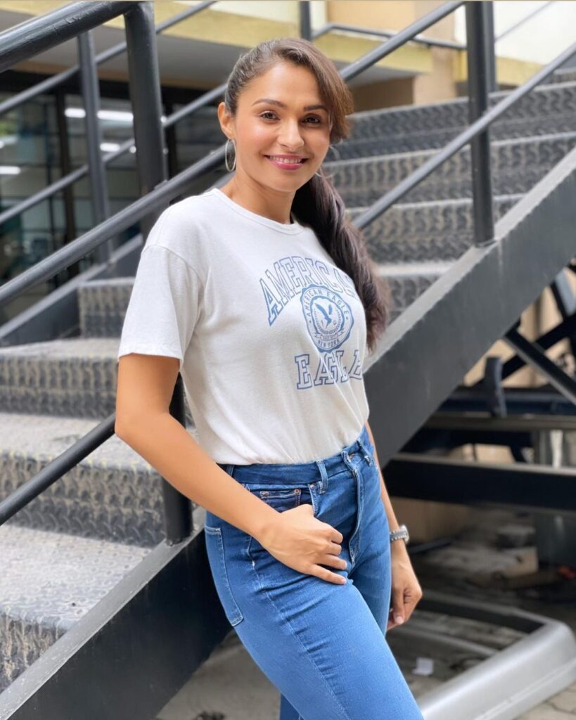 Andrea Jeremiah | అదరహో ఆండ్రియా.. బీచ్ ఫొటోలు..-Namasthe Telangana