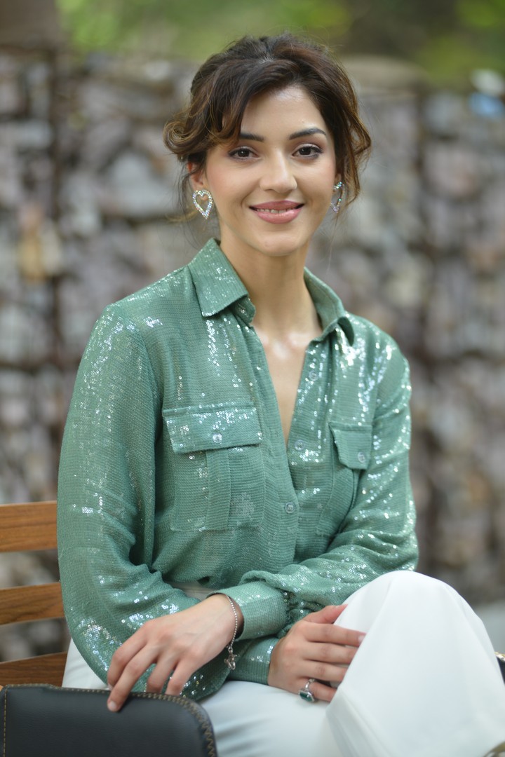 Mehreen Pirzada | మెహ్రీన్ పిర్జాదా ఇంటర్వ్యూ ఫొటోలు..-Namasthe Telangana