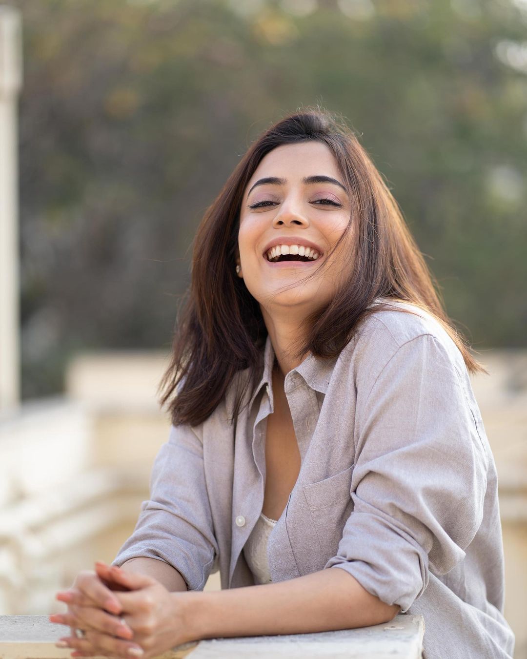 Nisha Aggarwal | వైట్ డ్రెస్‌లో నిషా అగర్వాల్ అందమైన ఫొటోలు-Namasthe ...