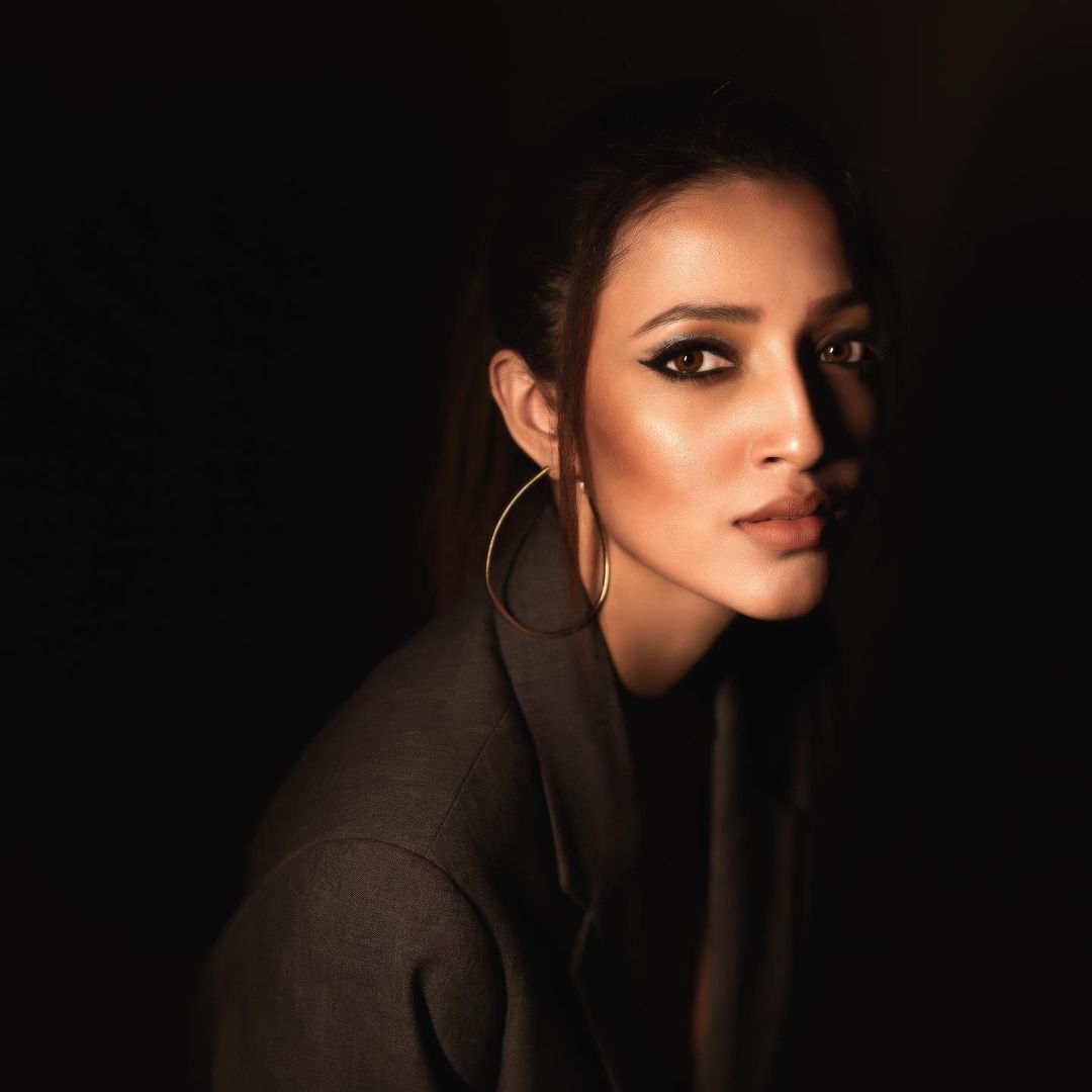 Neha Shetty | కుర్రకారు గుండెల్లో సెగలు పుట్టిస్తున్న నేహా శెట్టి ...