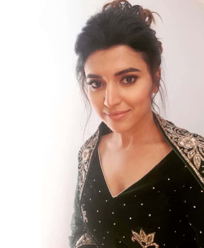 Chitra Shukla | ఎల్లో డ్రెస్‌లో చిత్ర శుక్ల అందమైన ఫొటోలు..-Namasthe ...