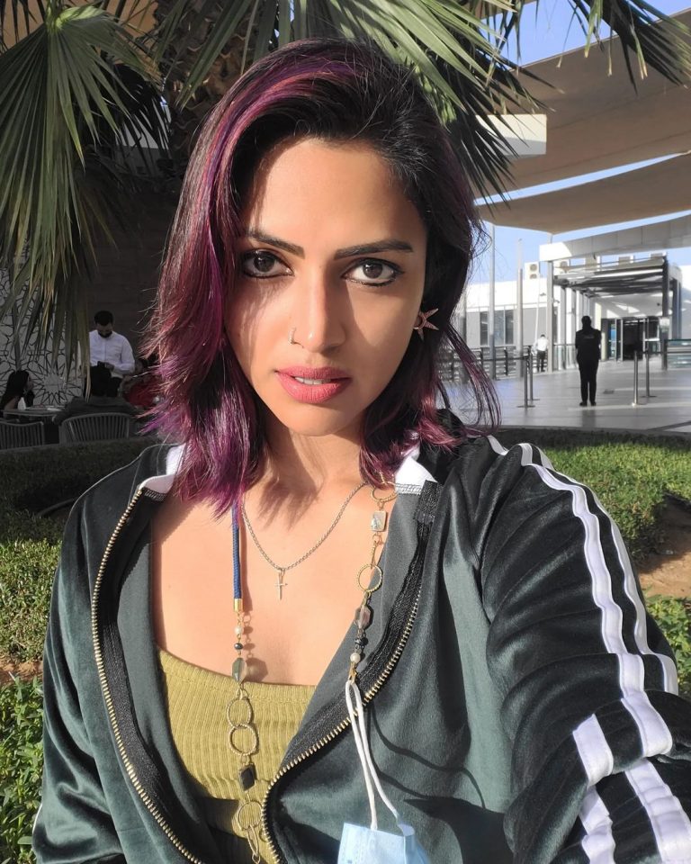 Amala Paul | చూపులతో మత్తెక్కిస్తోన్న అమలా పాల్..-Namasthe Telangana