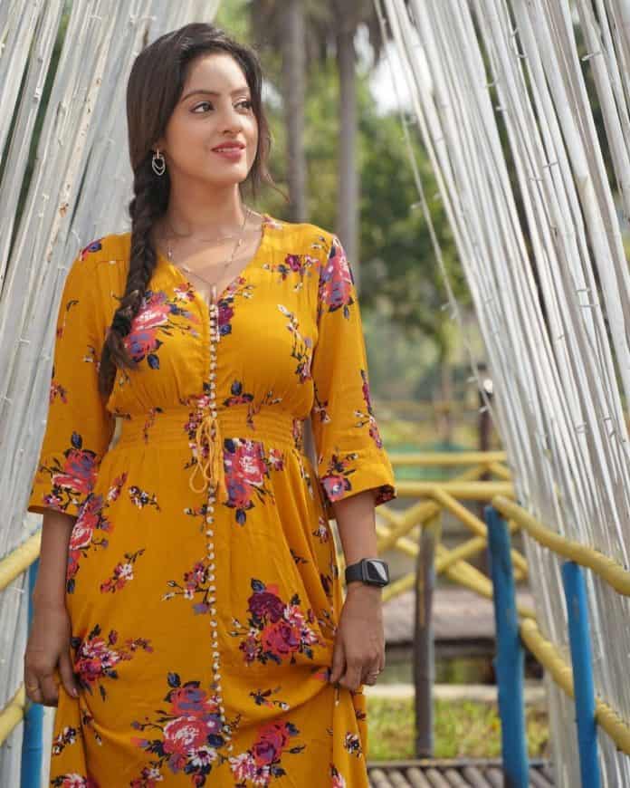 Deepika Singh Goyal | దీపికా సింగ్ లేటెస్ట్ ఫొటో షూట్ అదరహో..-Namasthe ...