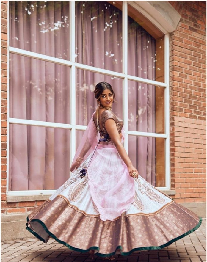 Dimple Hayathi | టైట్ ఫిట్ డ్రెస్‌లో ఆకట్టుకుంటున్న డింపుల్ హయతి ...