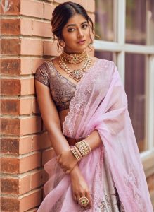 Dimple Hayathi | టైట్ ఫిట్ డ్రెస్‌లో ఆకట్టుకుంటున్న డింపుల్ హయతి ...