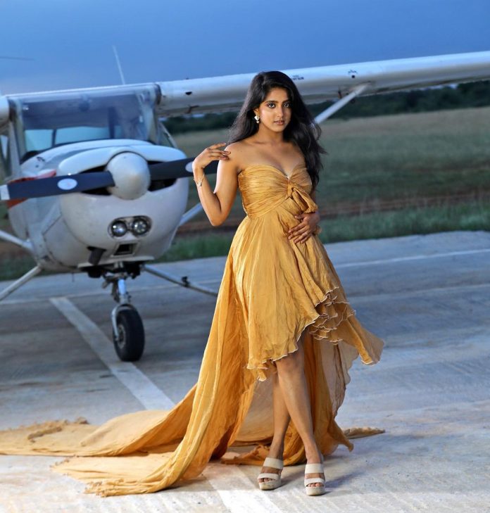 Ulka Gupta | చూడముచ్చటగా ఉల్కా గుప్తా ఫొటోలు..-Namasthe Telangana