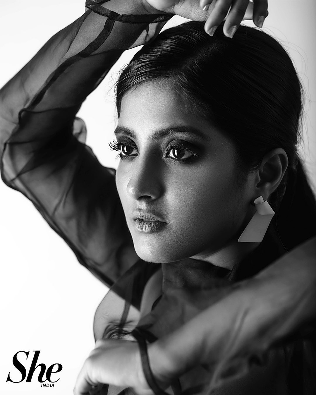 Ulka Gupta | చూడముచ్చటగా ఉల్కా గుప్తా ఫొటోలు..-Namasthe Telangana