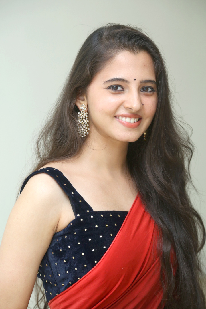 Preethi Asrani | దొంగలున్నారు జాగ్రత్త మూవీ ట్రైలర్ లాంచ్‌లో ప్రీతి ...