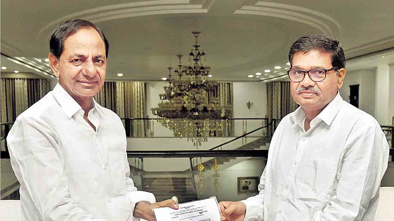 డెయిరీ కార్పొరేషన్‌ చైర్మన్‌గా భరత్‌-Namasthe Telangana