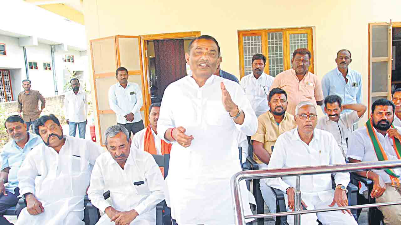 బీజేపీని బంజరుదొడ్డి చేసిండ్రు-Namasthe Telangana