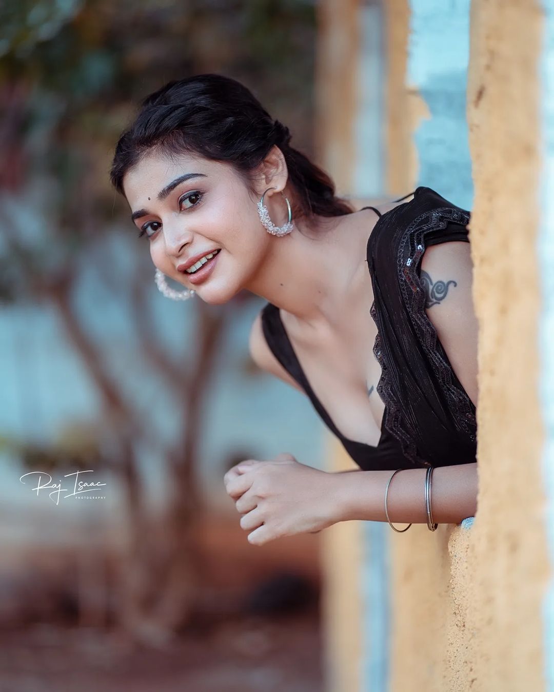 Dharsha Gupta | మత్తెక్కించే చూపులతో పిచ్చెక్కిస్తున్న ద‌ర్శ గుప్తా..-Namasthe Telangana