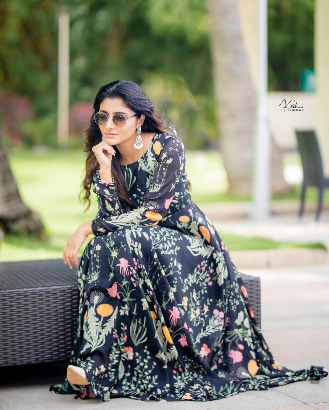 Mirna Menon | ట్రెండీ అందాలతో అలరిస్తున్న మిర్నా మీనన్..-Namasthe Telangana