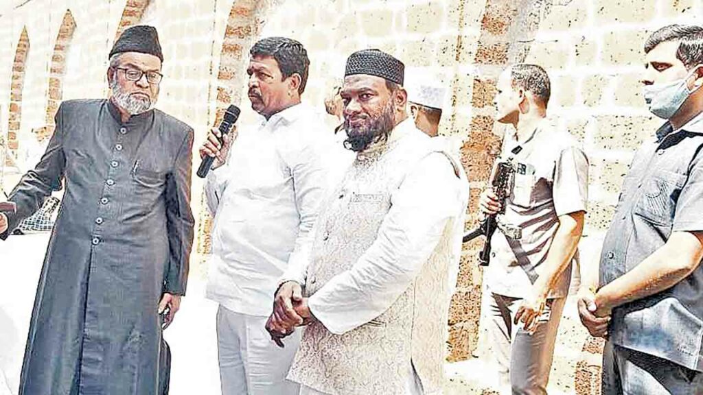 ఘనంగా ఈద్‌-ఉల్‌-ఫితర్‌-Namasthe Telangana