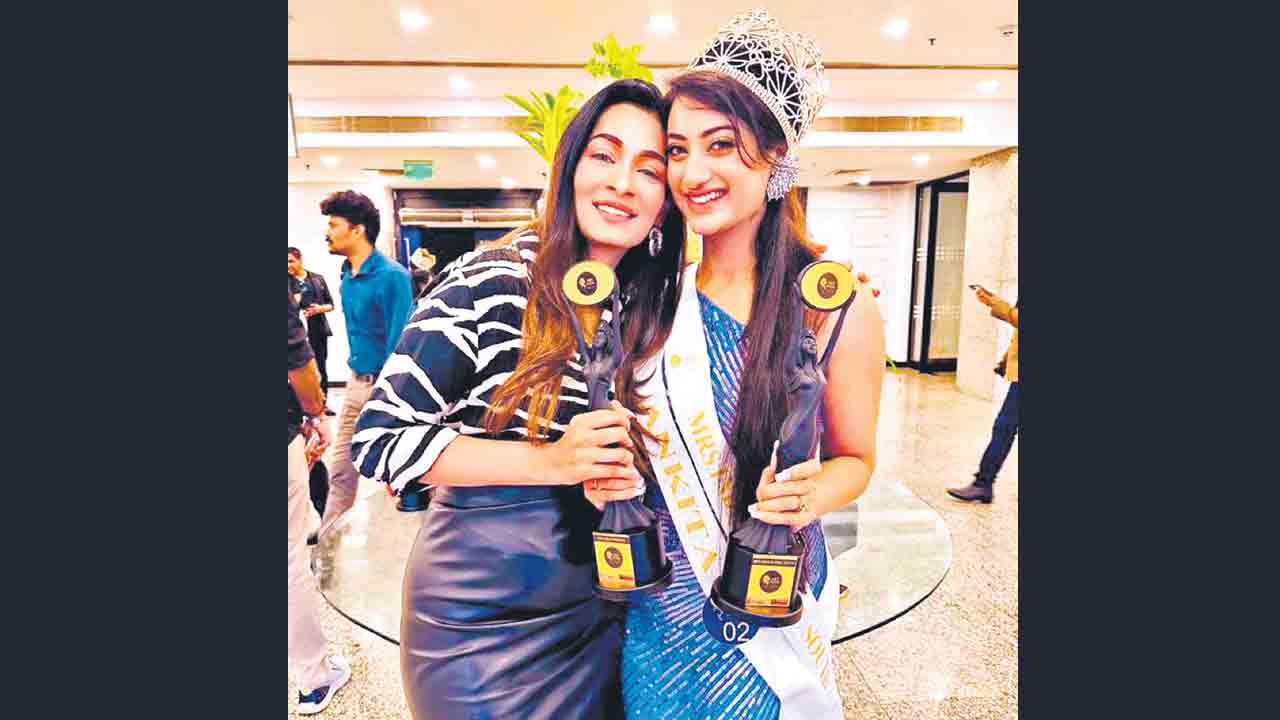 Ankita Thakur మిసెస్ ఇండియాగా తెలంగాణ అమ్మాయి Namasthe Telangana
