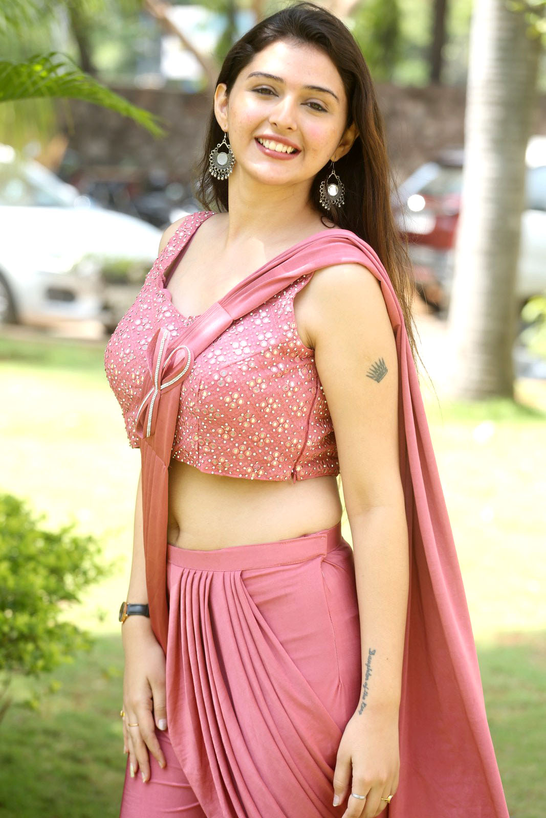 Vedvika Soni | MY3 ఆర్ట్స్ ప్రొడక్షన్ నంబర్ 1 ఓపెనింగ్‌లో వేద్వికా సోని ...