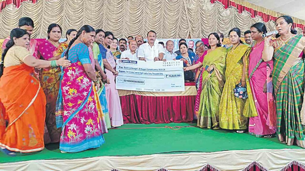 మహిళల అభ్యున్నతే ధ్యేయం-Namasthe Telangana