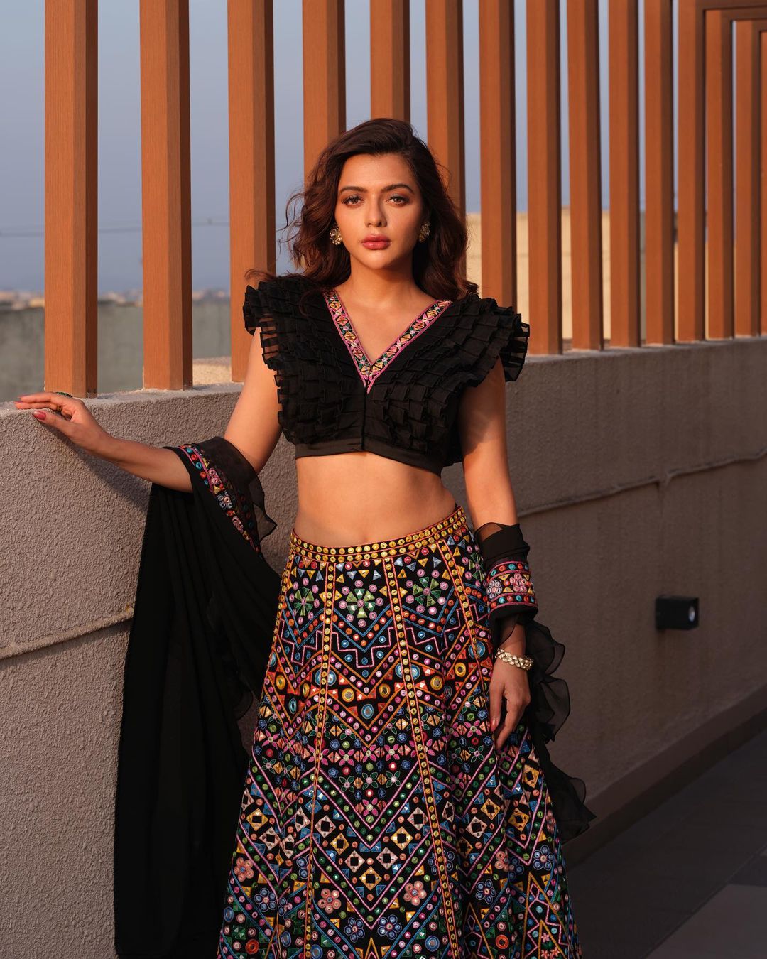 Ruhi Singh | పరువాలు ఒలకబోస్తున్న రూహి సింగ్..-Namasthe Telangana