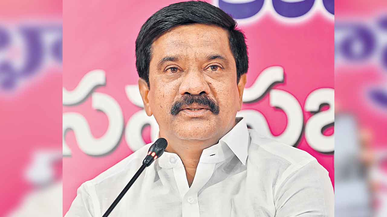Gruha Lakshmi అసత్య ప్రచారాలు నమ్మొద్దు గృహలక్ష్మి నిరంతర ప్రక్రియ మంత్రి వేముల Namasthe