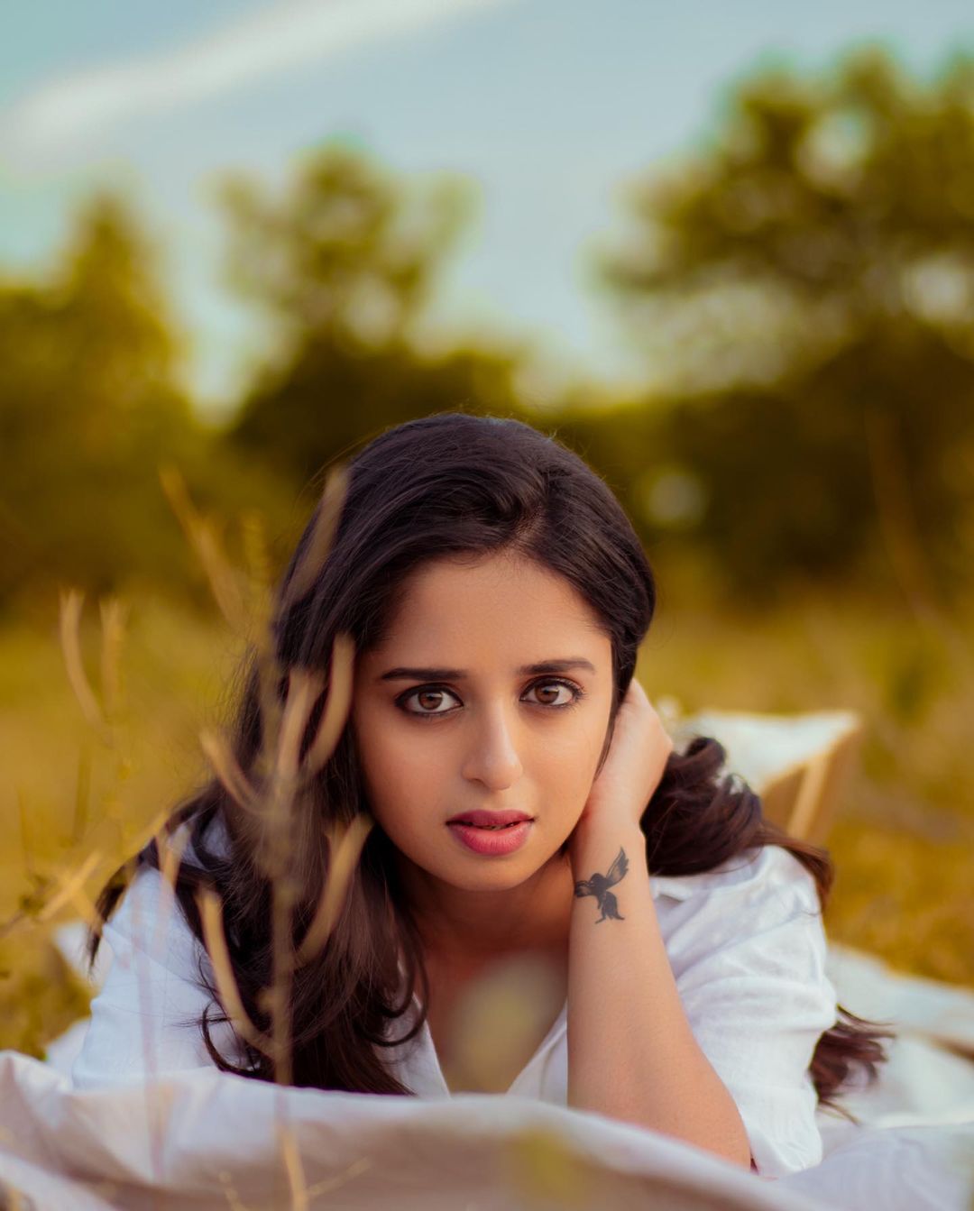 Pravallika Damerla | చూపులతో మత్తెక్కిస్తున్న ప్రవల్లిక దామెర్ల..-Namasthe Telangana