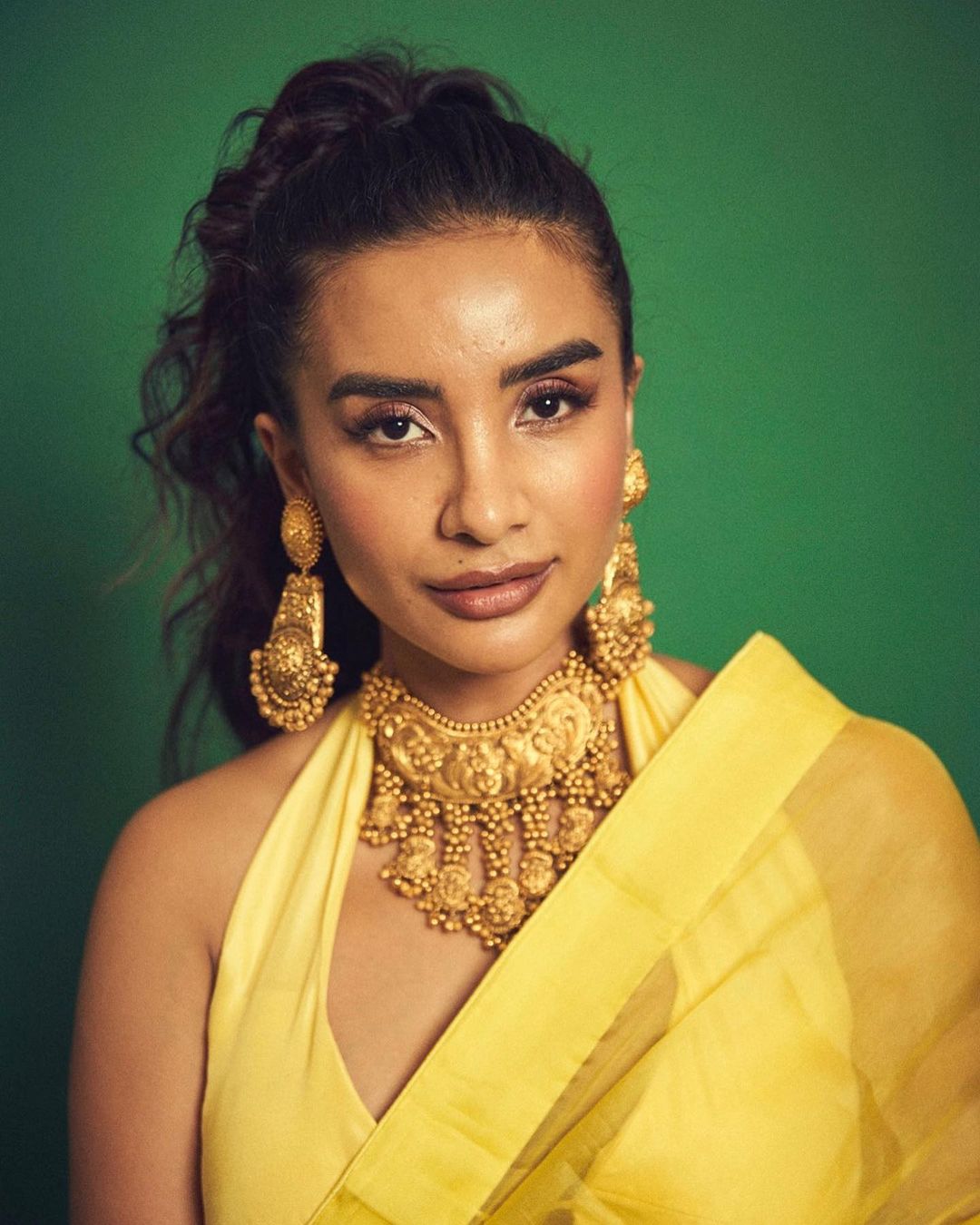 Patralekha | చూపులతో కైపెక్కిస్తున్న పత్రలేఖ..-Namasthe Telangana