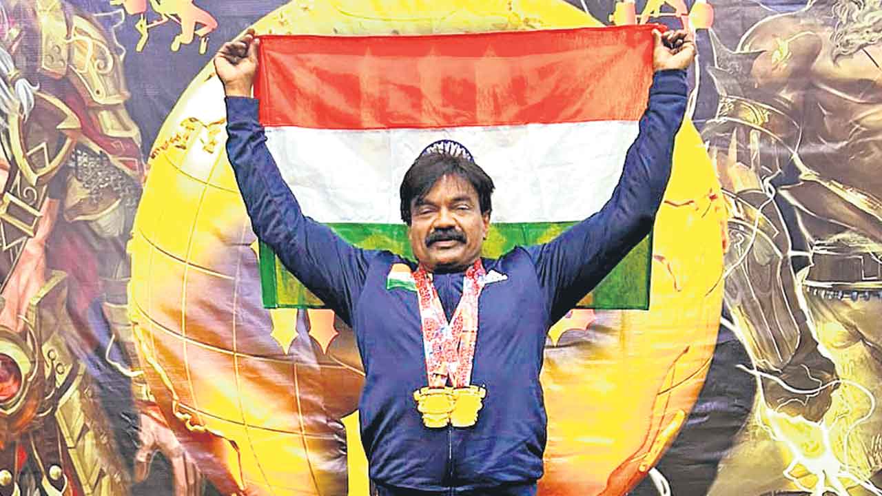 ప్రదీప్కుమార్కు పసిడి Namasthe Telangana
