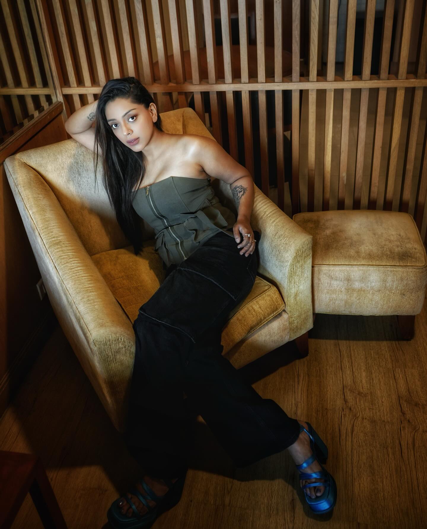 Deviyani Sharma | నల్ల చీరలో హొయలు పోయిన దేవియాని శర్మ..-Namasthe Telangana