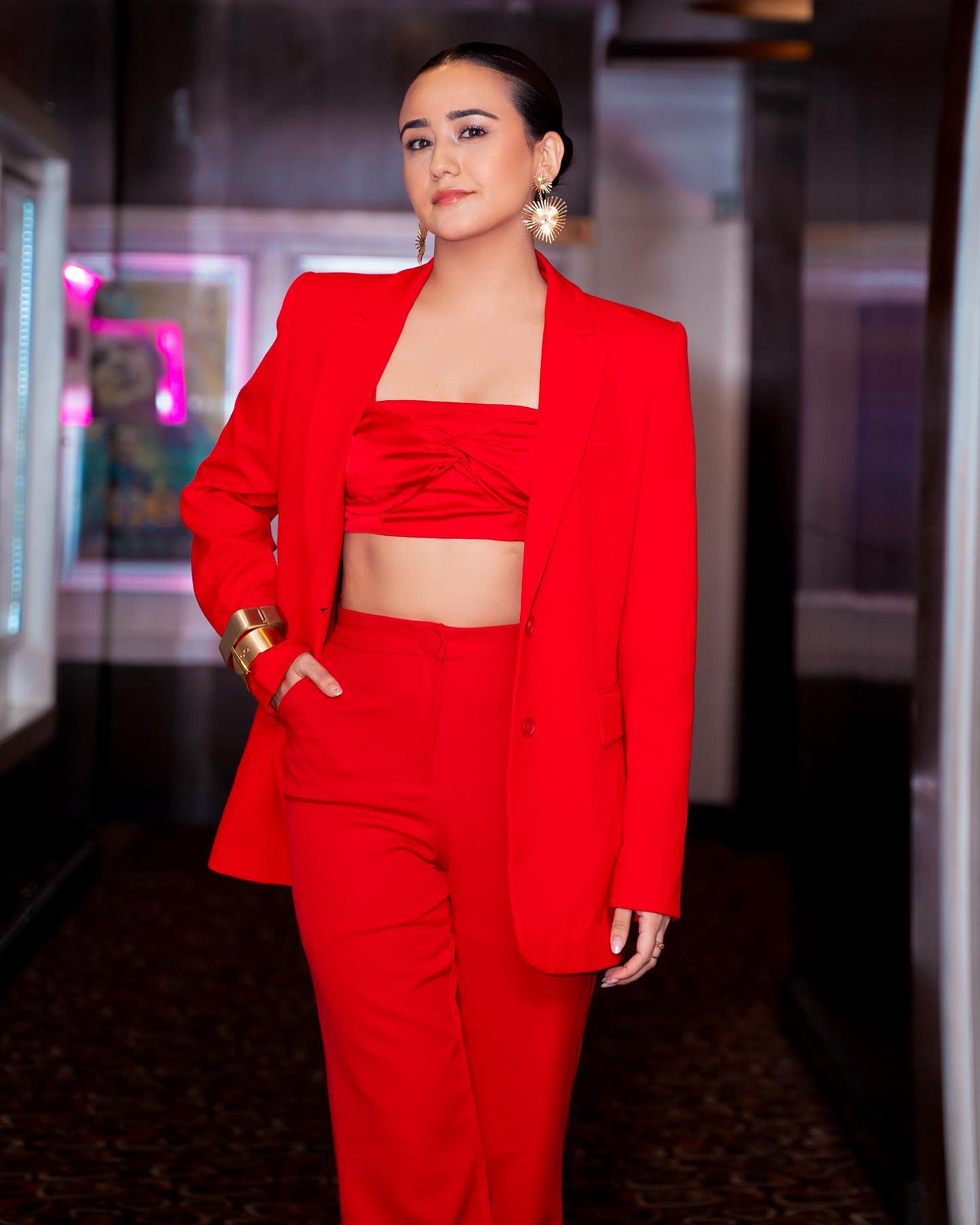 Swastima Khadka | సాగ‌ర తీరంలో ఎంజాయ్ చేస్తున్న స్వస్తిమ ఖడ్కా ...