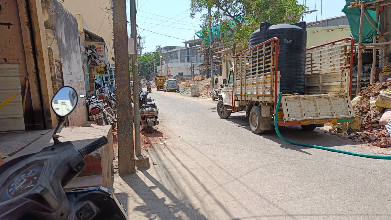 Allapur | మళ్లీ మొదలైన తాగునీటి కష్టాలు.. అల్లాపూర్‌లో అల్లాడిపోతున్న జ ...