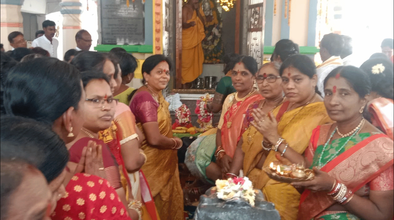 Bodhan | బోధన్ లో ఘనంగా వాసవీ కన్యకా పరమేశ్వరీ జయంతి ఉత్సవాలు-Namasthe ...