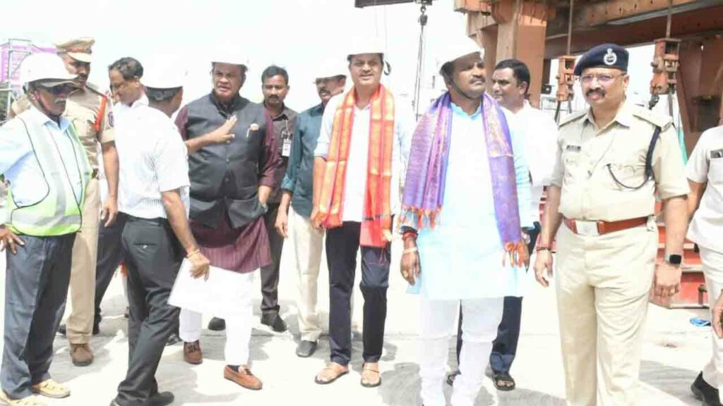 Uppal Narapally Corridor | దసరా వరకు ఉప్పల్-నారపల్లి కారిడార్ ప్రారంభం ...