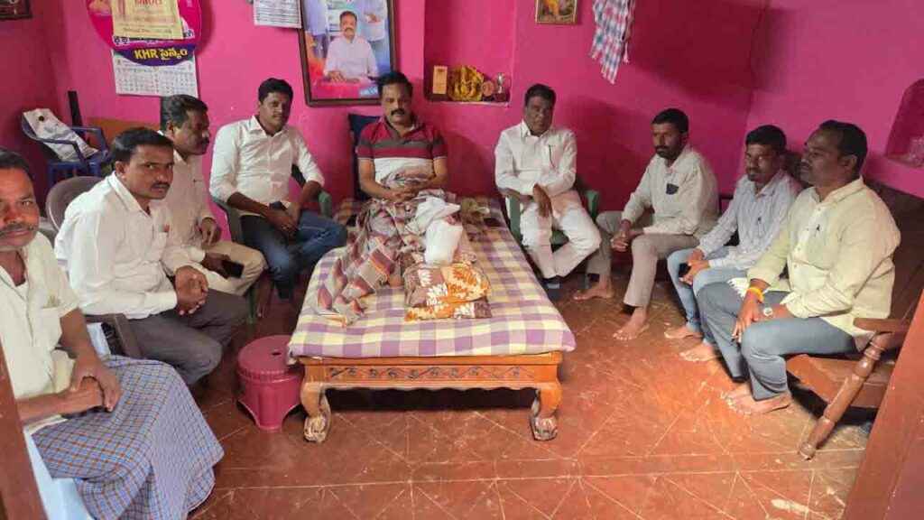 Bakki Venkataiah | కొమ్ము కిషన్ కుటుంబానికి అండగా ఉంటాం : రాష్ట్ర ఎస్సీ ...