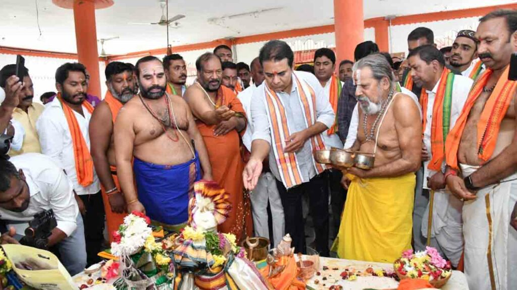 KTR | గొల్లపల్లిలో రాములోరి కల్యాణానికి హాజరైన కేటీఆర్-Namasthe Telangana